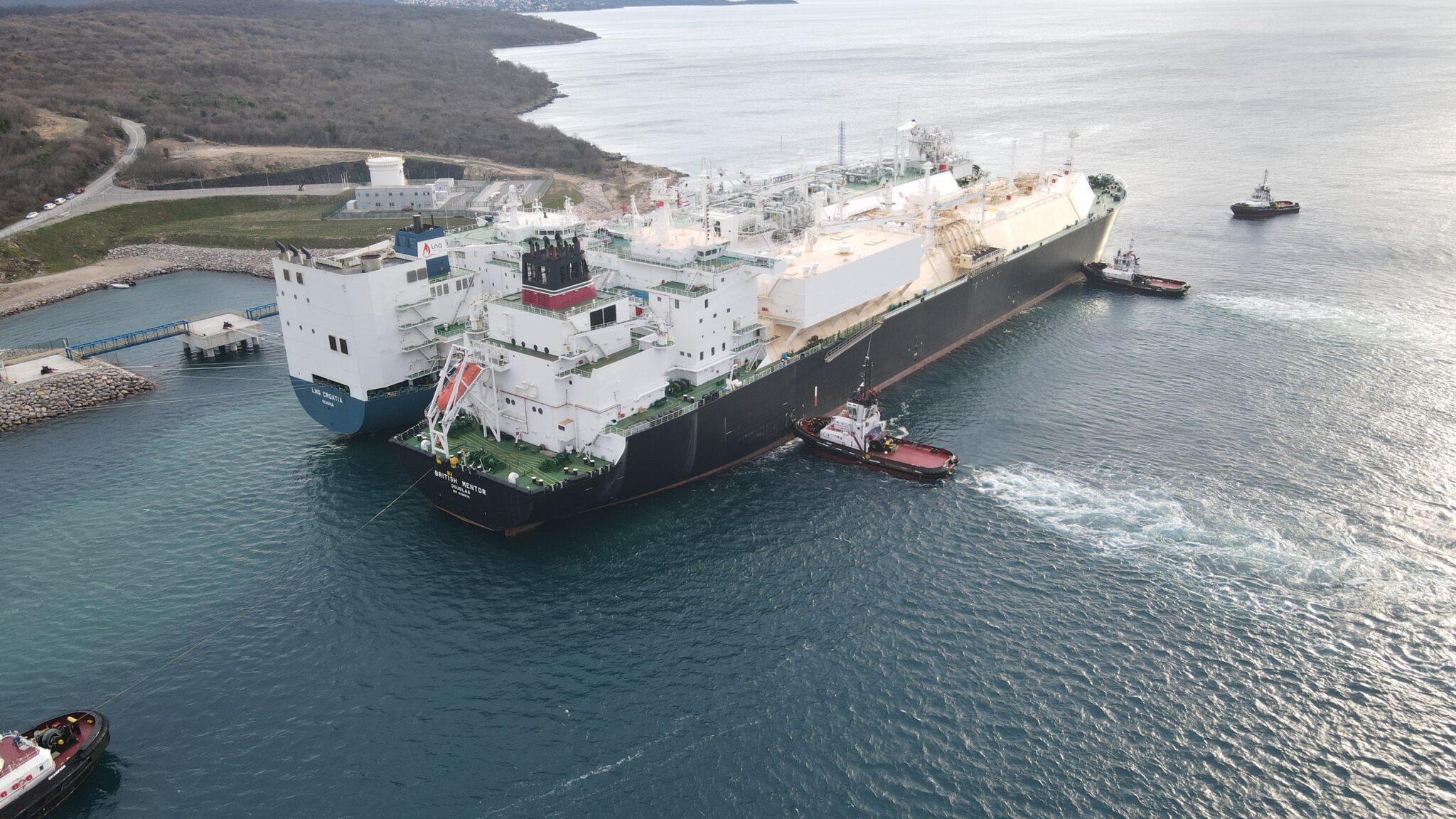 Brod za prijevoz UPP-a ´British Mentor´ pristao na Terminal - LNG Hrvatska
